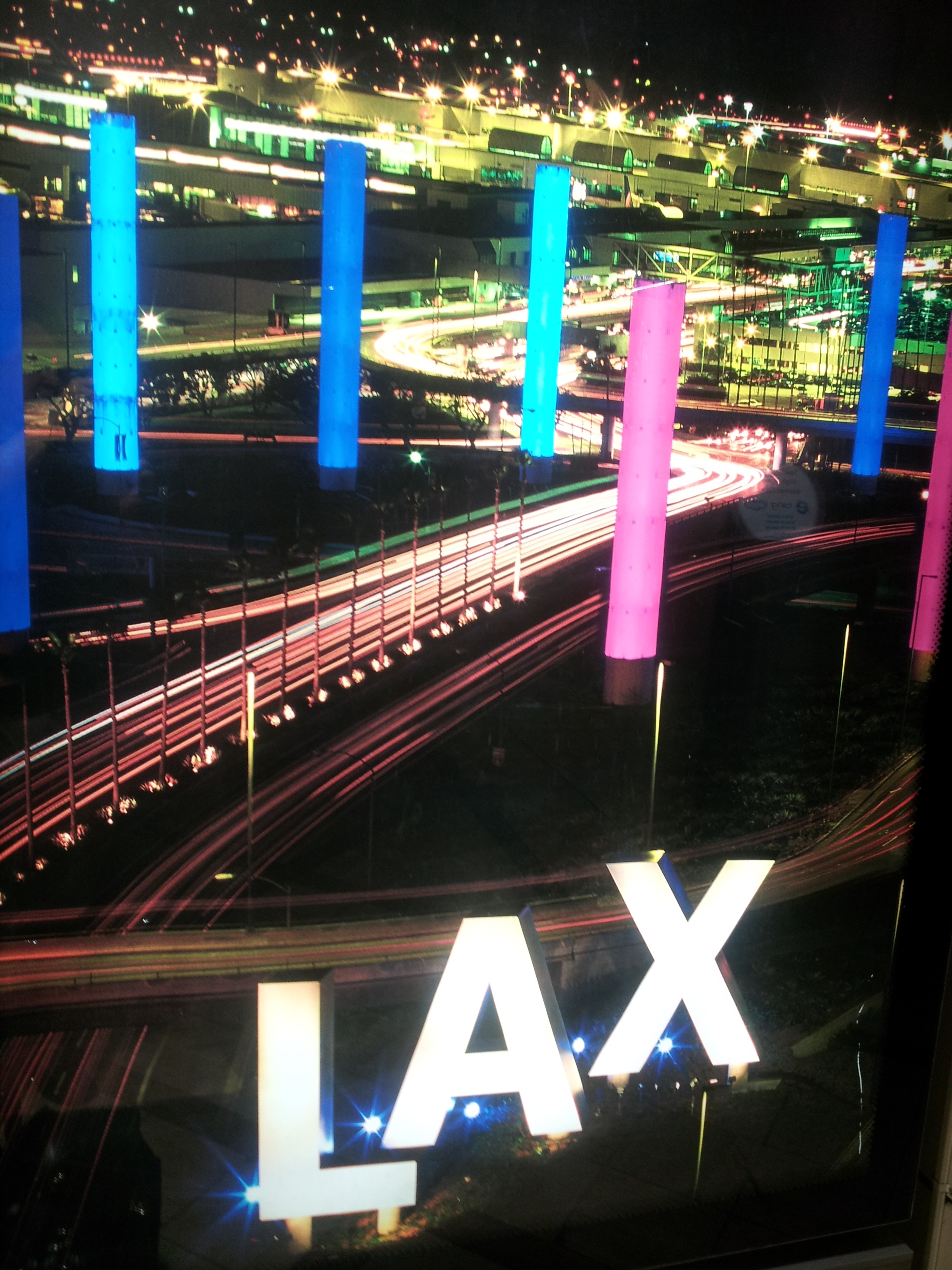 photo entrance to LAX airport delta points - Eye of the Flyer