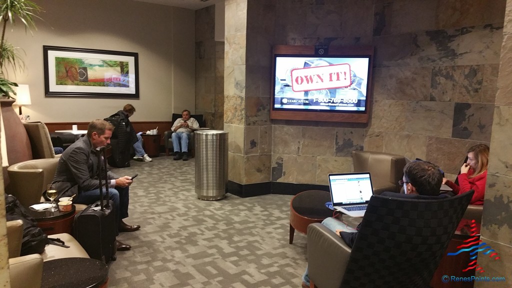 Delta Sky Club SkyCLub Detroit DTW airport main A concourse review ...