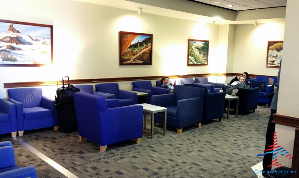 THE CLUB at PHX Lounge review Phoenix Sky Harbor International Airport ...