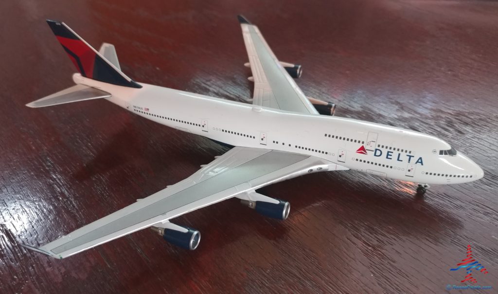 photo tiny delta 747 renespoints blog - Eye of the Flyer