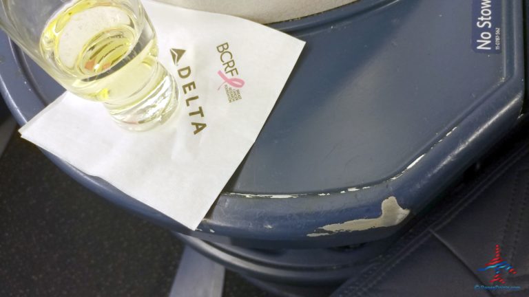 Delta One 777 review - It's time for an upgrade Delta! - Eye of the Flyer