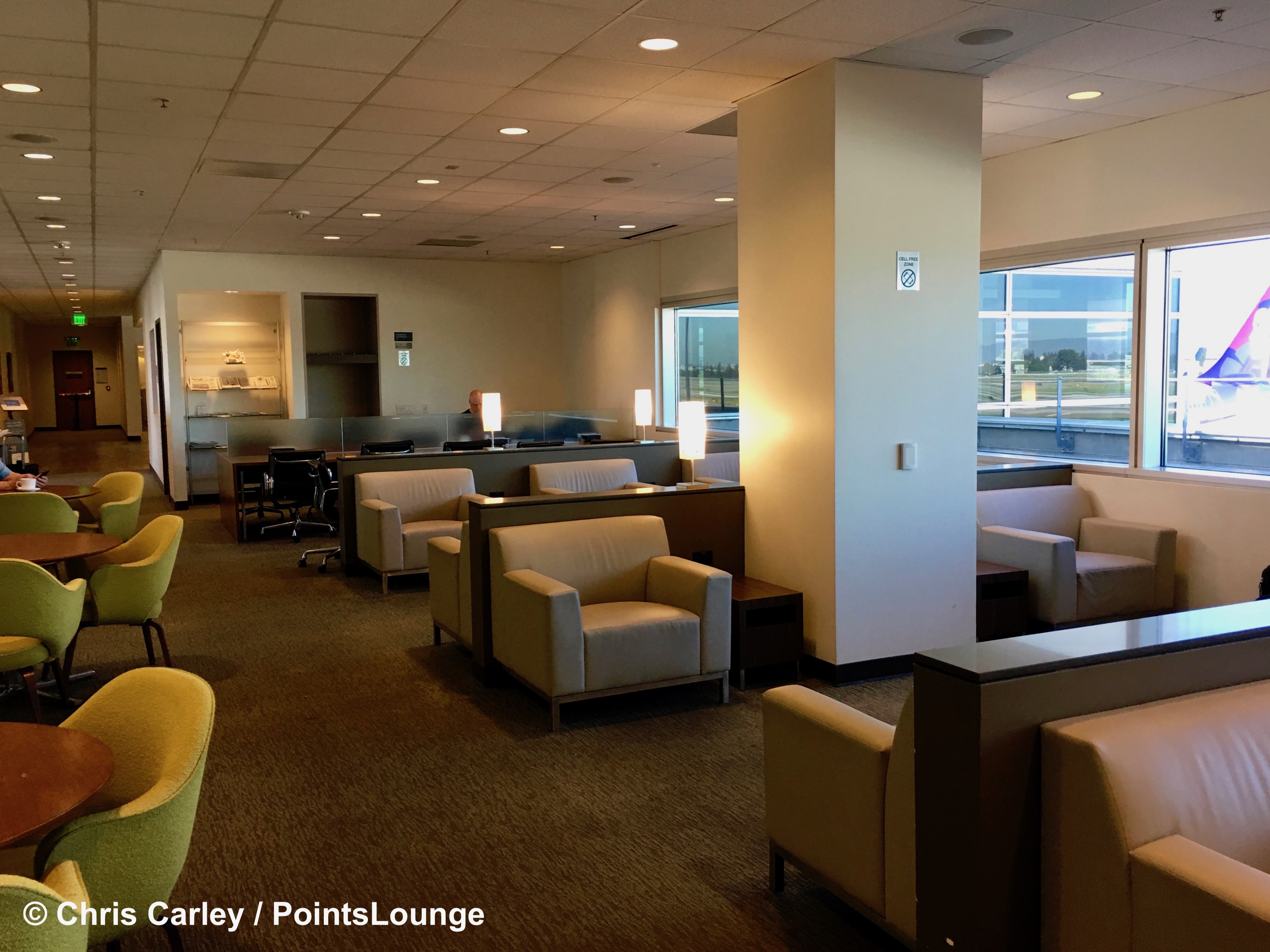 Small-Sitting-Room-The-Club-at-SJC-Airport-Lounge - Eye of the Flyer
