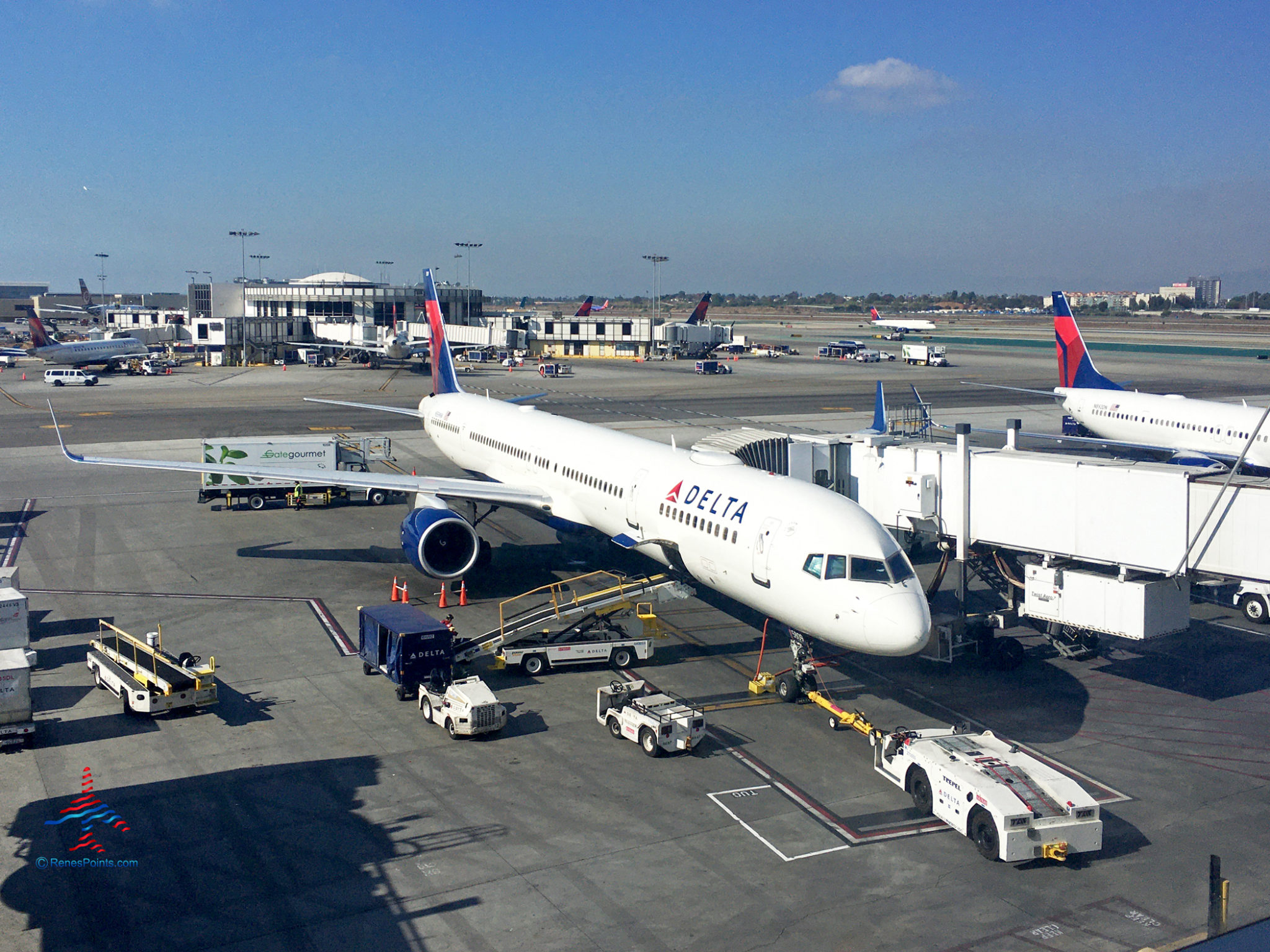 Delta Elite Mileage Run: Dallas-DFW to LAX (and Vice Versa!) via DTW: 2 ...
