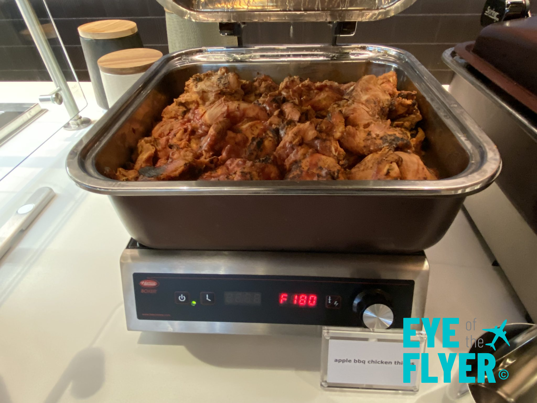 New-Delta-Sky-Club-ORD-T5-Chicago-OHare-Review-Apple-BBQ-Chicken-Thighs ...