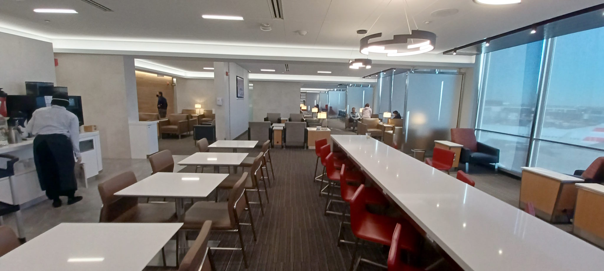 Review: American Airlines Flagship Lounge Review Chicago O'Hare Airport - Eye of the Flyer