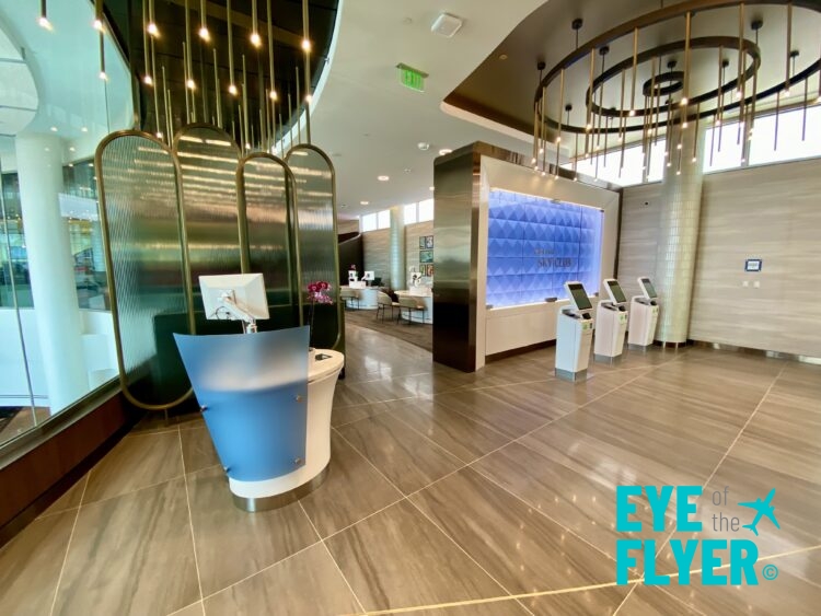 Inside Delta’s MSP G18 Sky Club! (Our Review and Photos!) - Eye of the ...