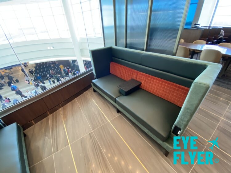 Delta-Sky-Club-Minneapolis-G-Concourse-Review-Seating-Bench - Eye of ...