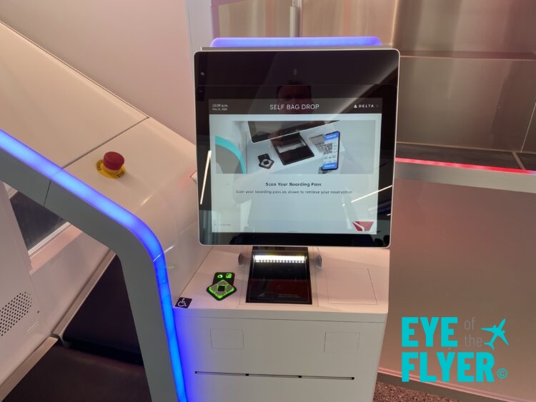 delta-self-service-back-drop-lax-west-headhouse - Eye of the Flyer