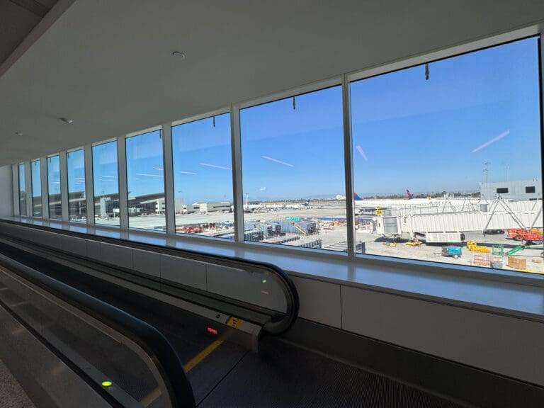 Our First Look: Taking the LAX Terminal 3 Connector to the Tom Bradley ...
