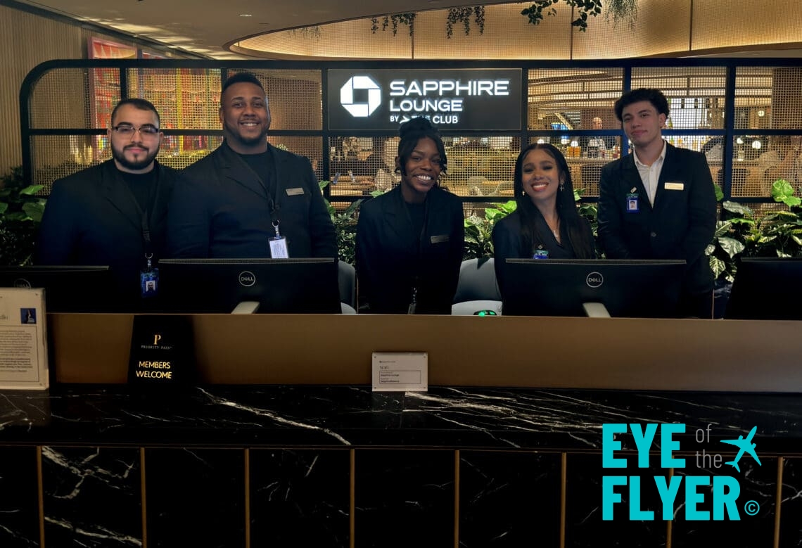 REVIEW: Inside the Gorgeous Chase Sapphire Lounge by The Club at New ...