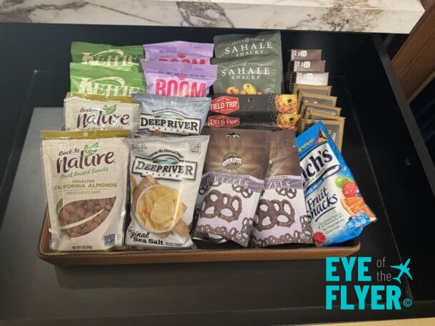 Chase-Sapphire-Lounge-New-York-LaGuardia-Suite-Snacks - Eye of the Flyer