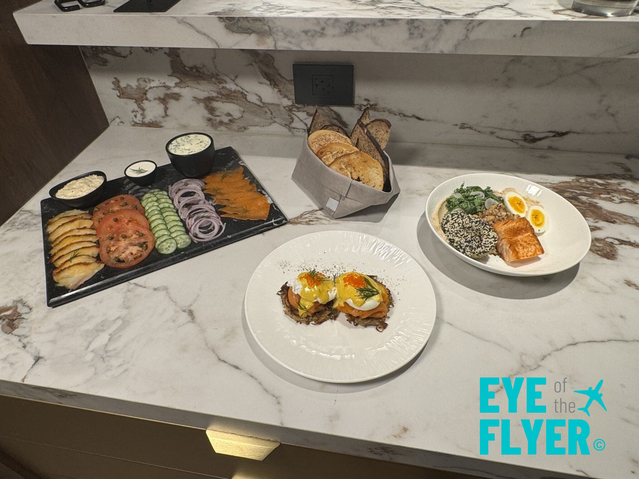 Fancy-Breakfast-Stuff-Chase-Sapphire-Lounge-New-York-LaGuardia - Eye of ...