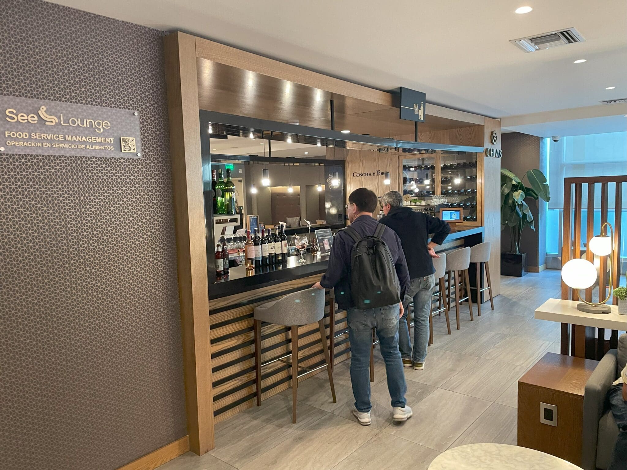 UIO Priority Pass Sala VIP Bar Alcohol for Purchase - Eye of the Flyer