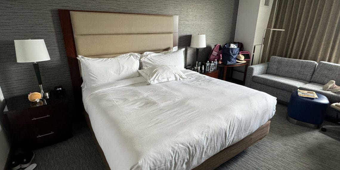 Using Our Delta Stays Credits at the Hilton Minneapolis Bloomington ...