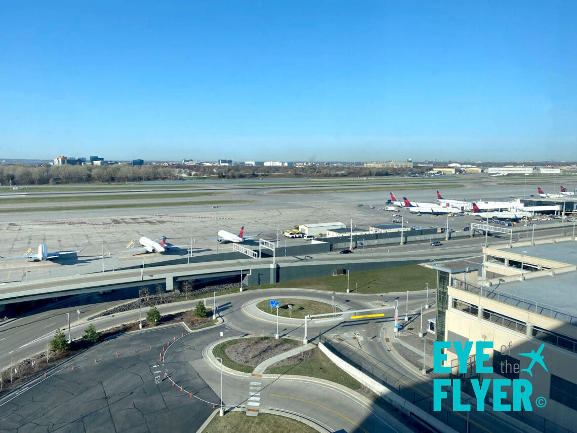 runway-view-intercontinental-hotel-msp-airport - Eye of the Flyer