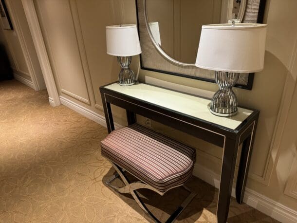 entry-mirror-grand-king-suite-review-palazzo-fine-hotels-resorts-vegas ...