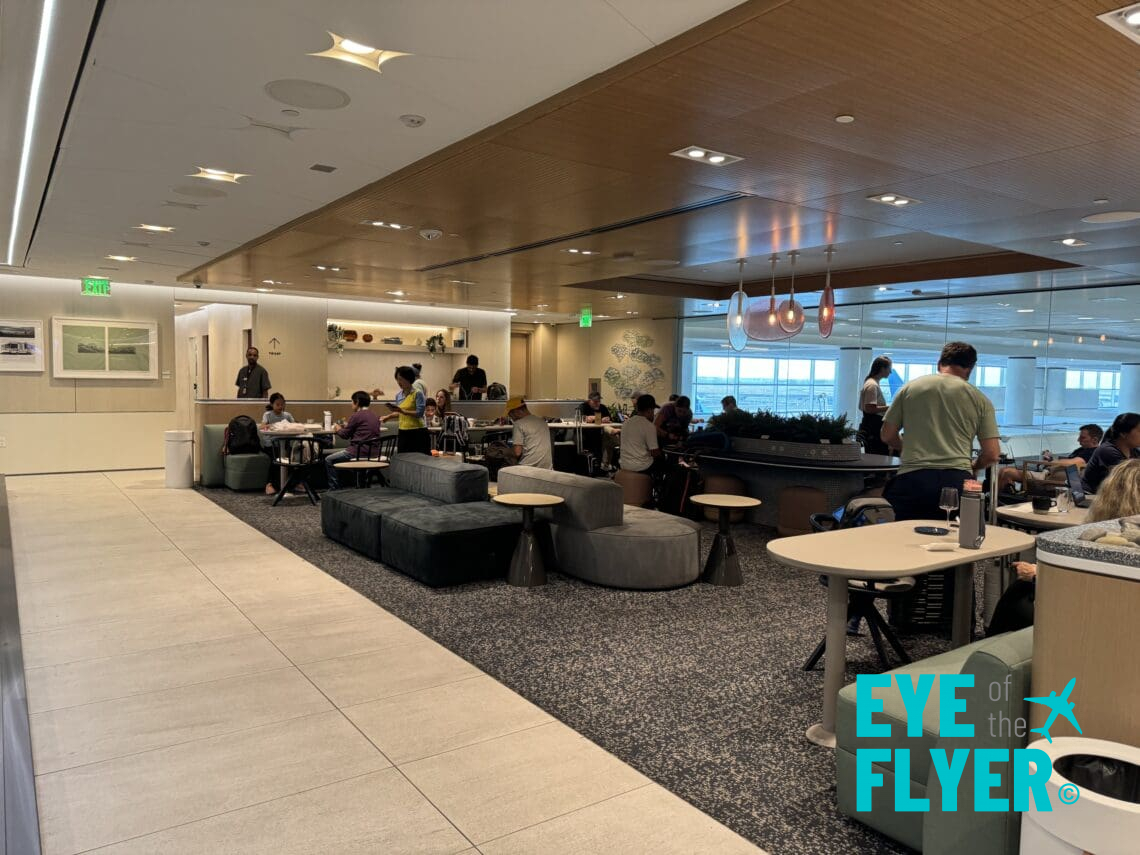 seating-denver-airport-capital-one-lounge-review - Eye of the Flyer