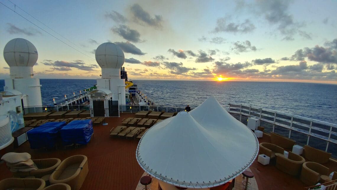 What is the Weather Like on Transatlantic Cruises? Will You Get Seasick ...