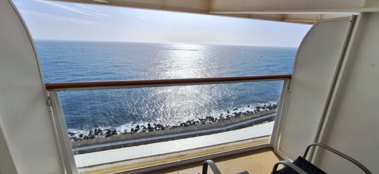 Review Norwegian NCL Escape Family Balcony 15862 Review (1) - Eye of ...
