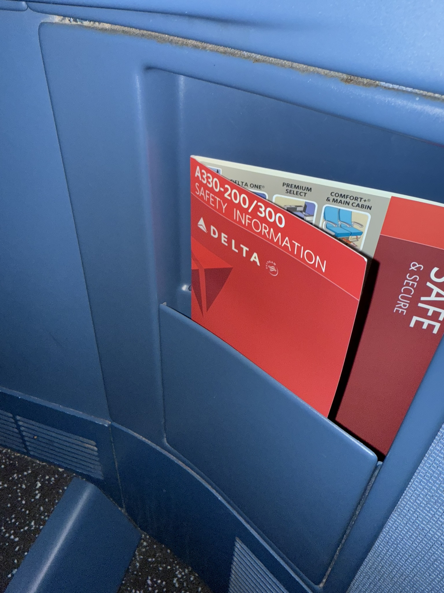 Delta A330-200 DeltaOne Safety Information - Eye of the Flyer