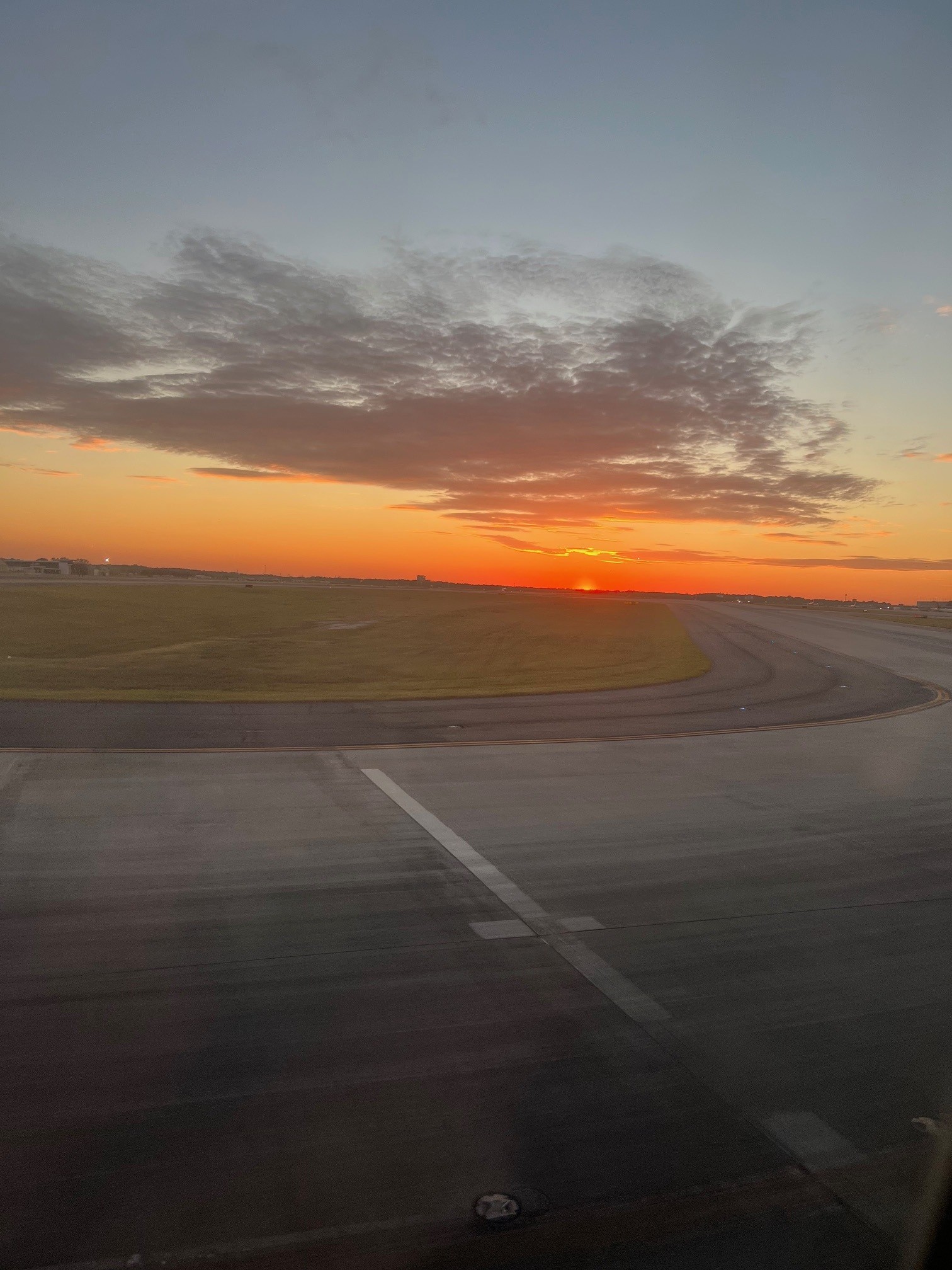 Delta Million Miler ATL Sunset - Eye of the Flyer