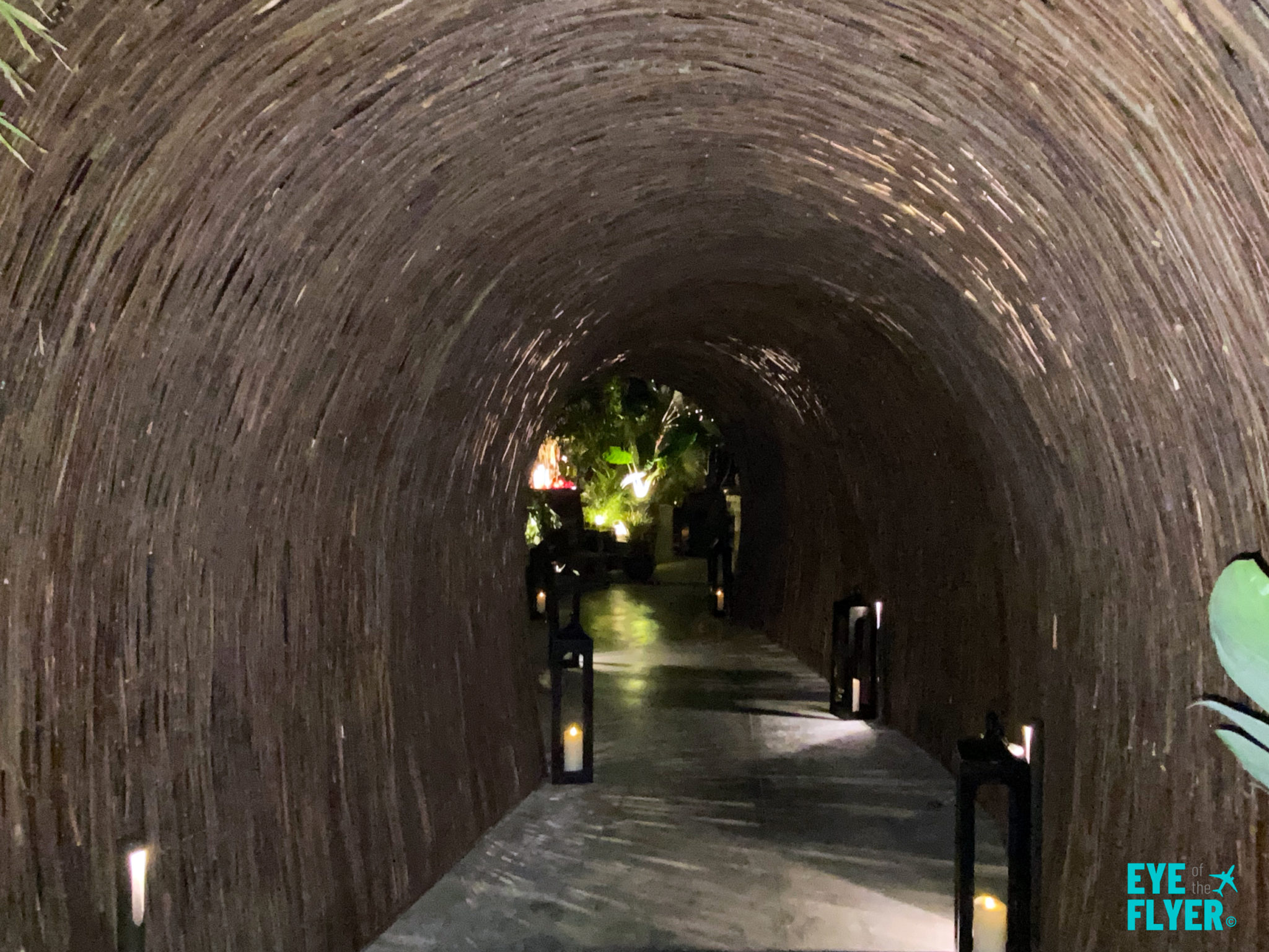 kateen-entrance-tommie-hollywood-hyatt-hotel - Eye of the Flyer